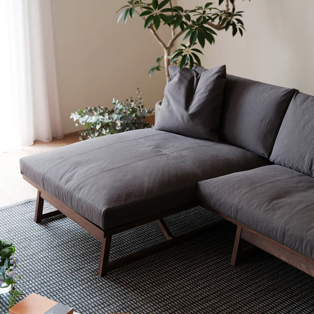 HIRASHIMA BREZZA CHAISE LONGUE – HOW Furniture