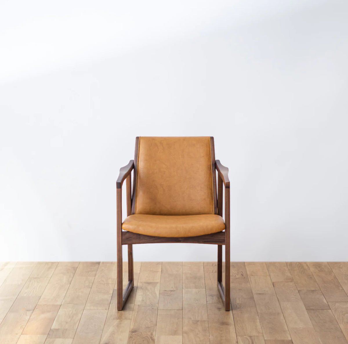 TSUJI SEISAKUSHO - GUILLE DINING CHAIR – HOW Furniture
