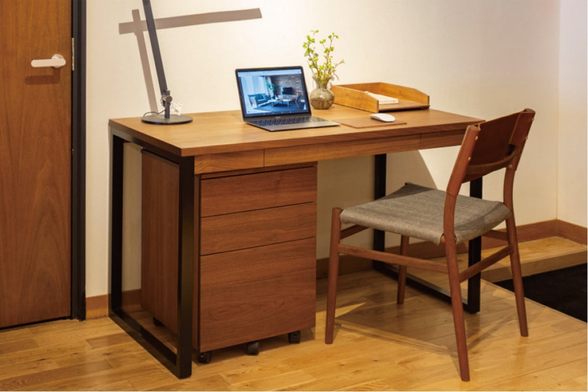 MASTERWAL - WIN DESK – HOW Furniture